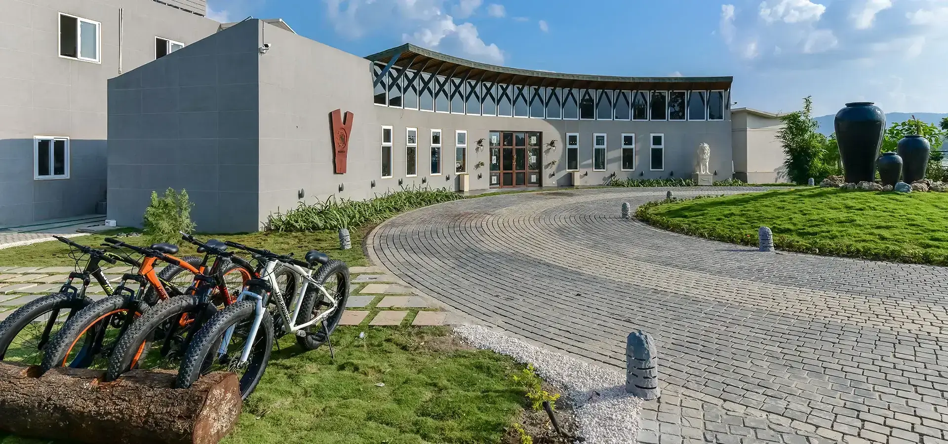 Pandav Hotels | Hotels in Madhai | Hotels in Pachmarhi