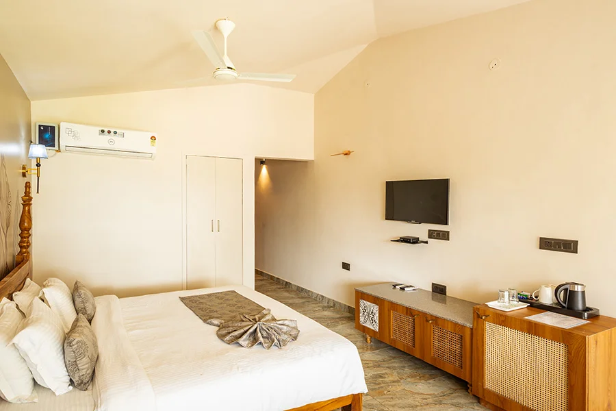 Best Hotel and Resort in Madhai MP: Gourissa